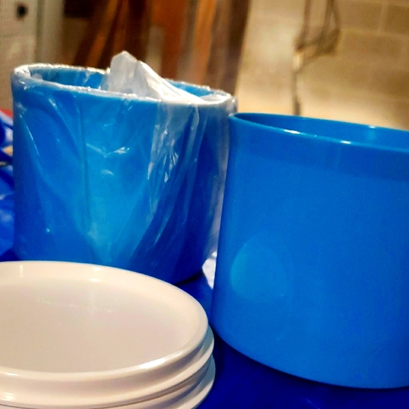 Tupperware | Kitchen | Brand New Tupperwares Twin Small Canister Set ...